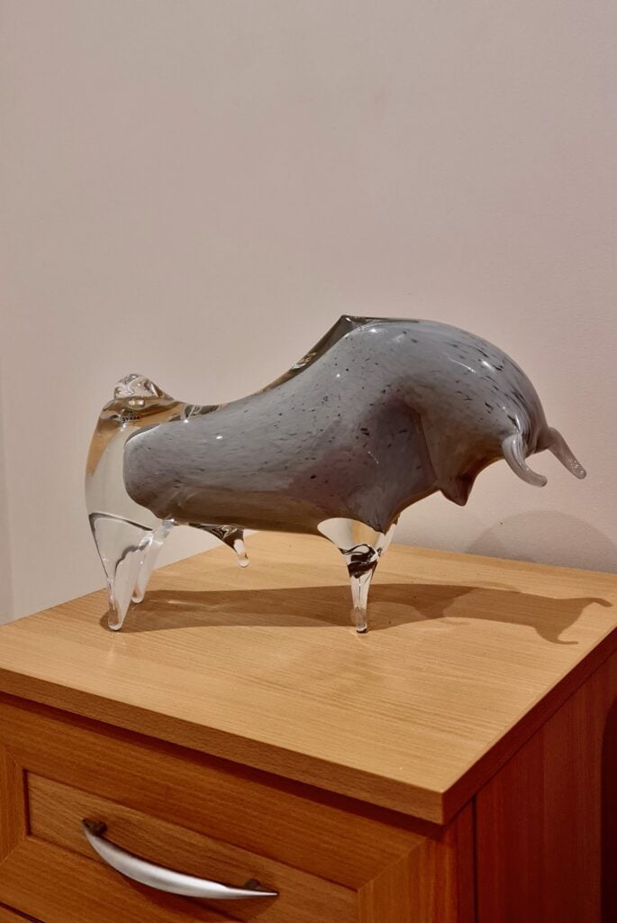 Billy Bull Glass Sculpture - eSvaja