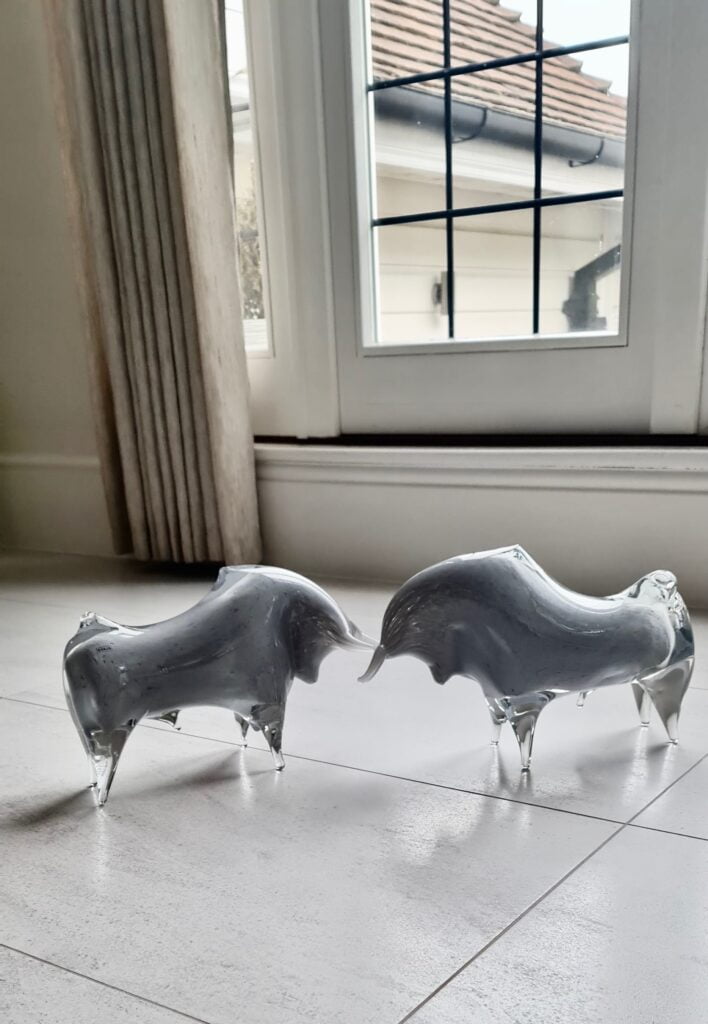 Billy Bull Glass Sculpture - eSvaja